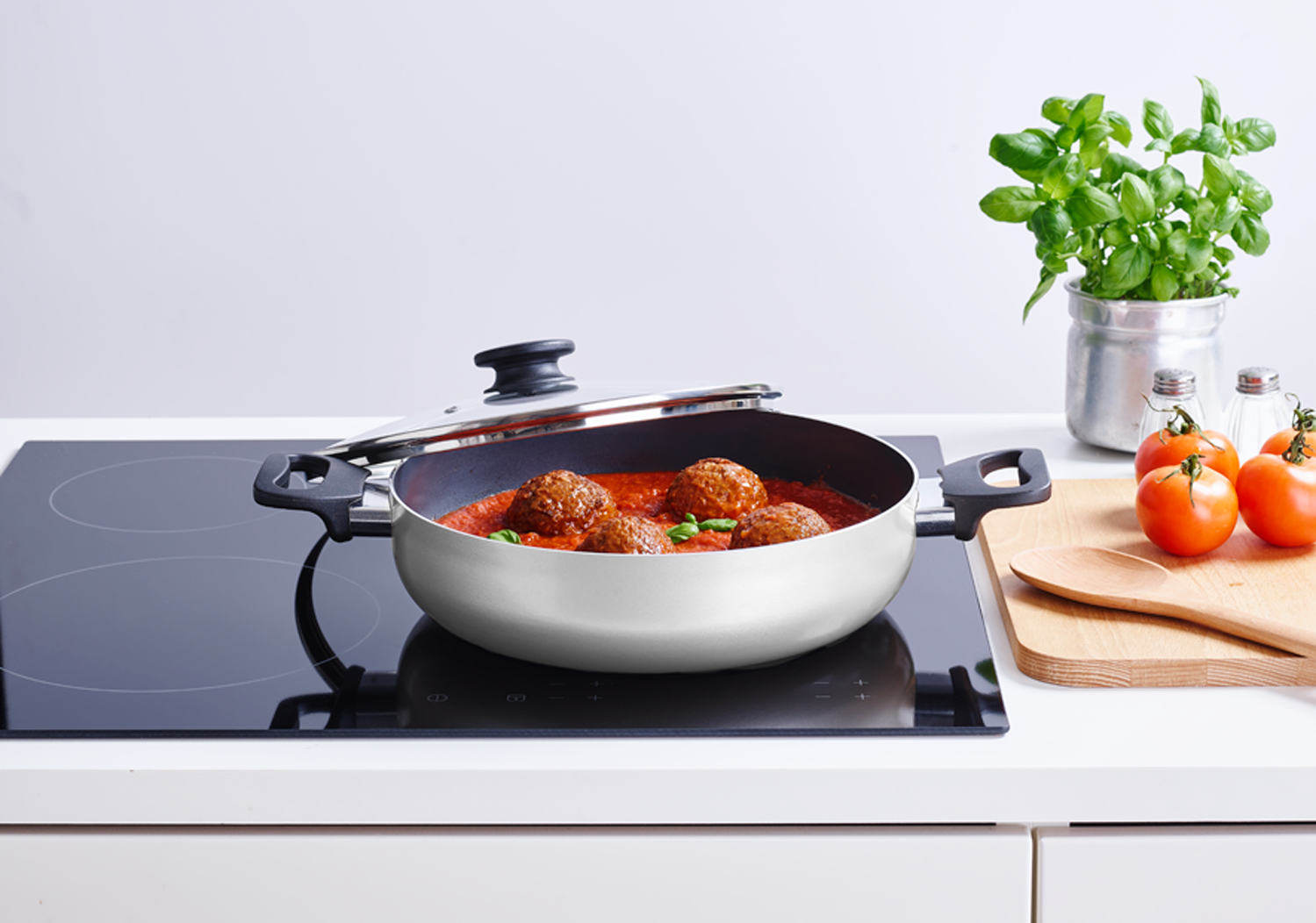 Indu Sauté Pan, 28 cm, Non-Stick - Light Grey | Brabantia
