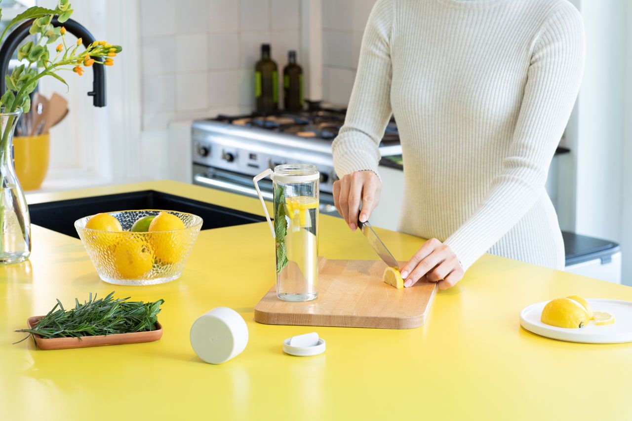 Make & Take Water Bottle with Strainer, 0.5L - Light Grey | Brabantia